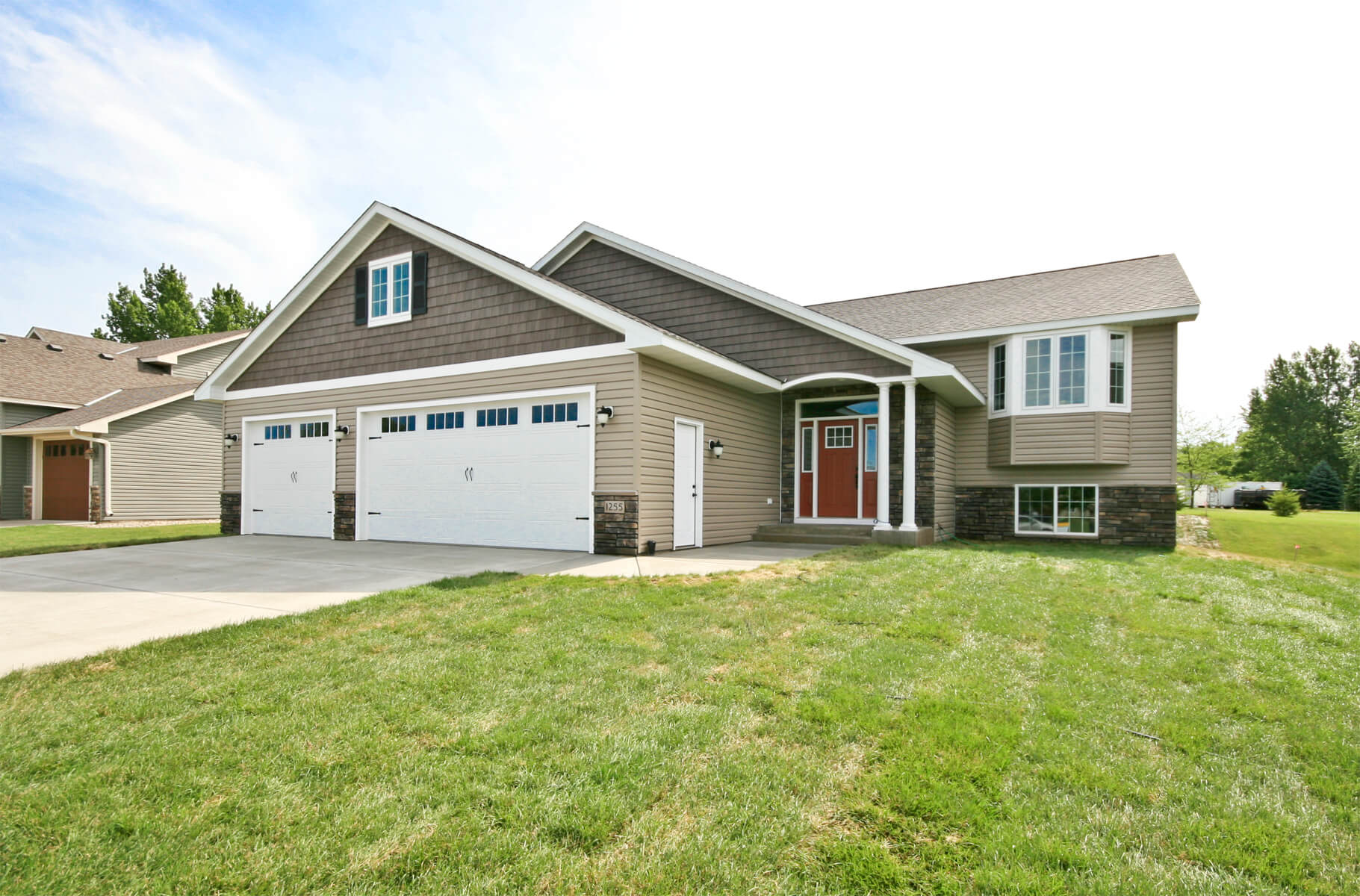 Bi Level - First Class Builder - The Design Team